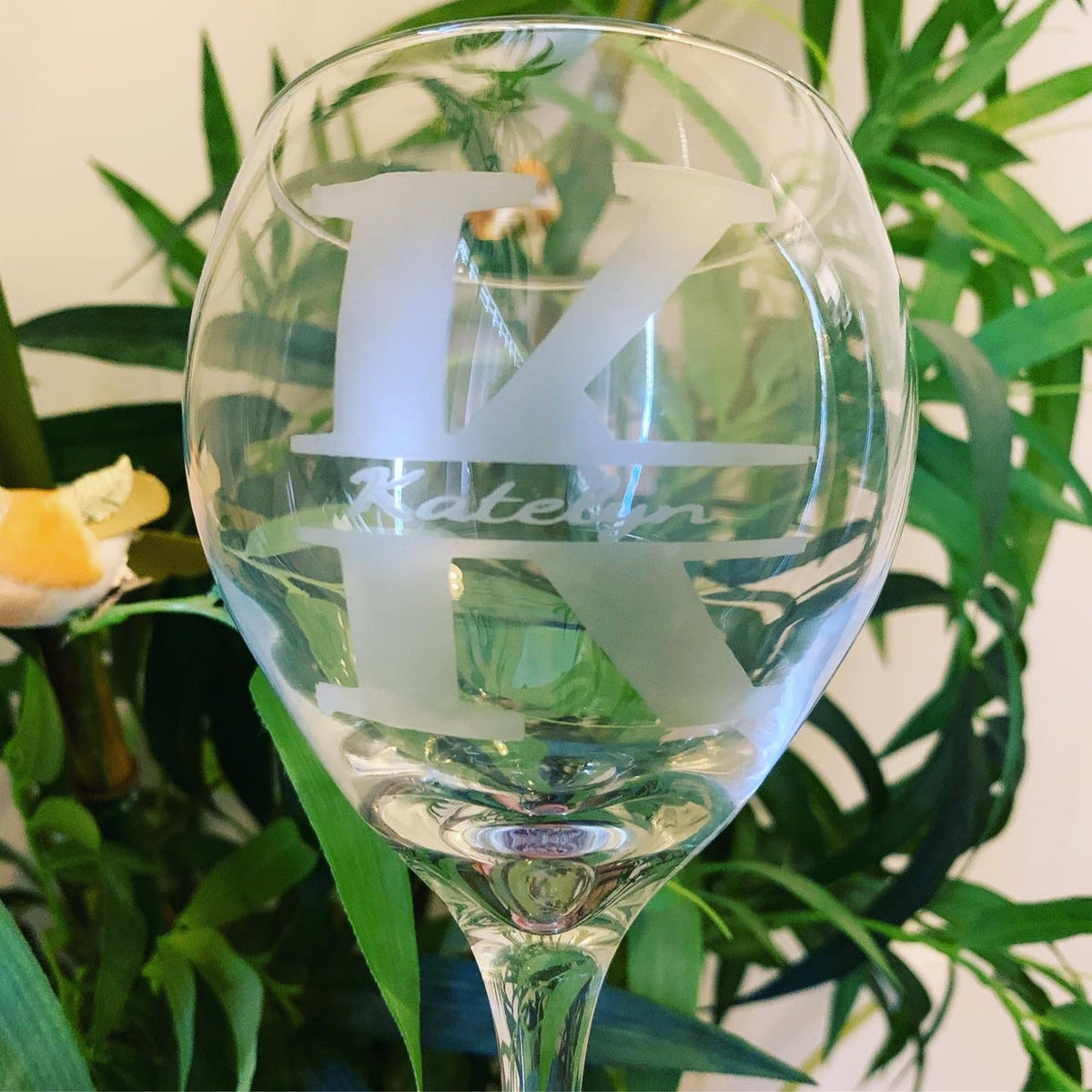 Custom Wine Glass – La Isla Crafts